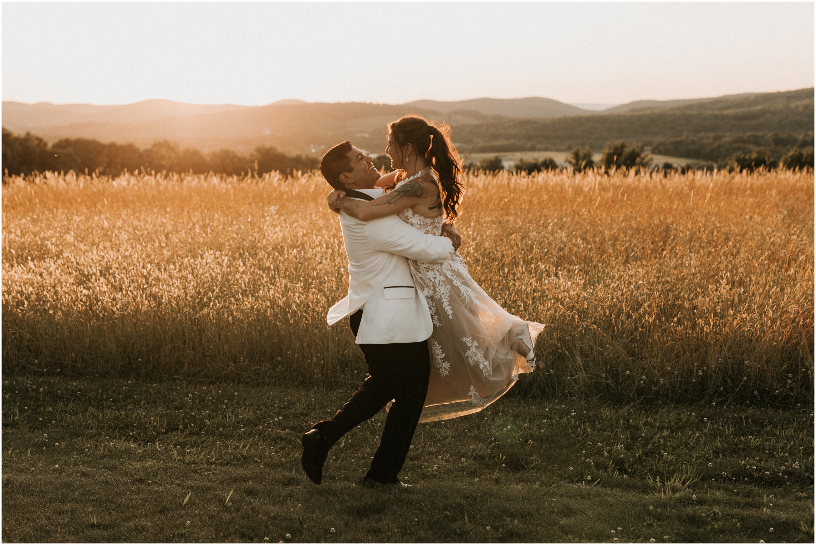 Planning the Perfect Wedding Day Timeline | torikelner.com